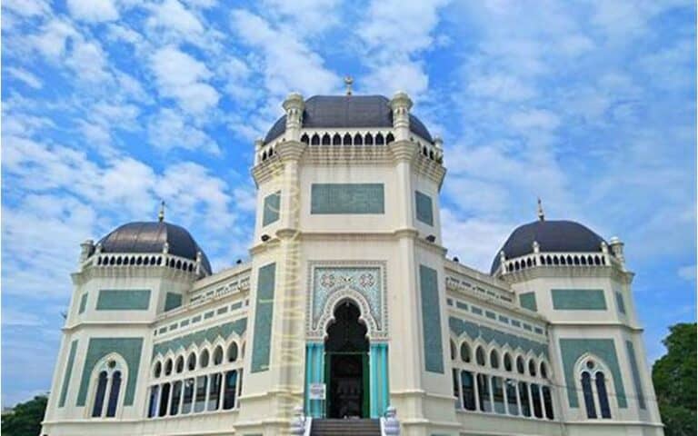 Tempat Wisata Di Belawan: Wisata Kuliner, Sejarah Dan Alam - Trend Wisata